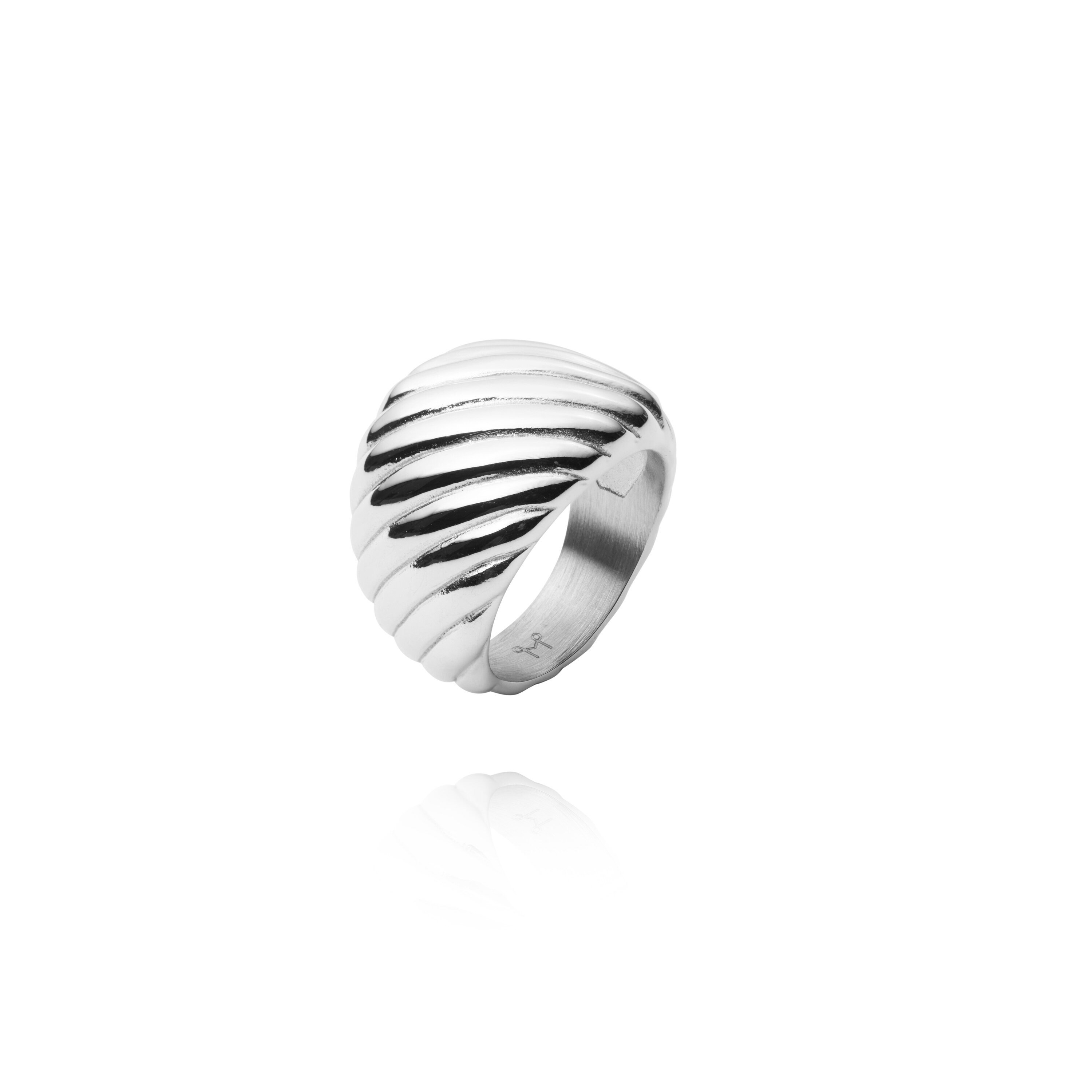 Curved Ribbed Silver #56 Ring - www.smycka.se